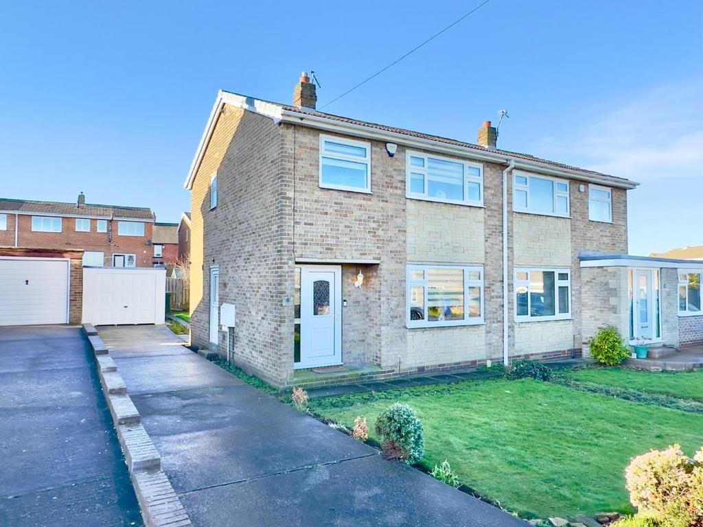 Milne Street, Barugh Green, Barnsley 3 bed semi-detached house - £230,000