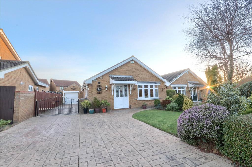White Stone Close, Redcar 2 bed bungalow for sale - £300,000