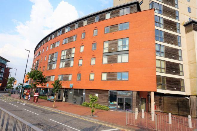 Falcon Drive, Cardiff 2 bed apartment - £155,000