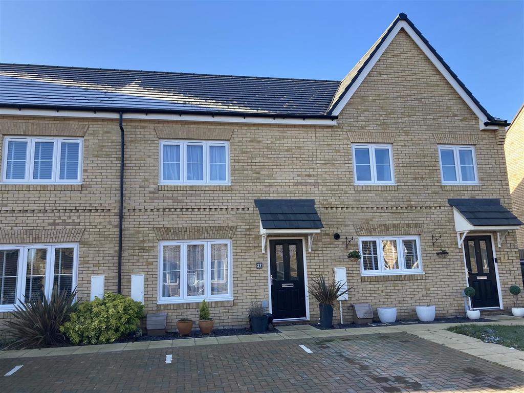 Quinton Road, Witchford CB6 2 bed terraced house - £270,000