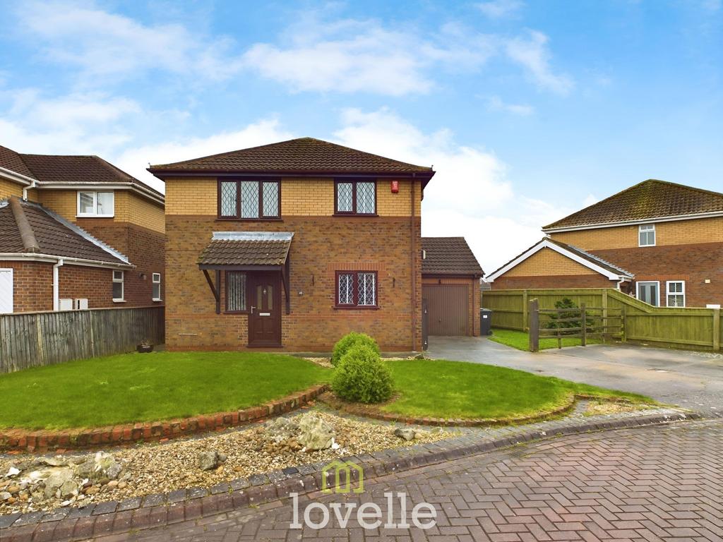 Chelsea Walk, Cleethorpes DN35 3 bed detached house - £269,950