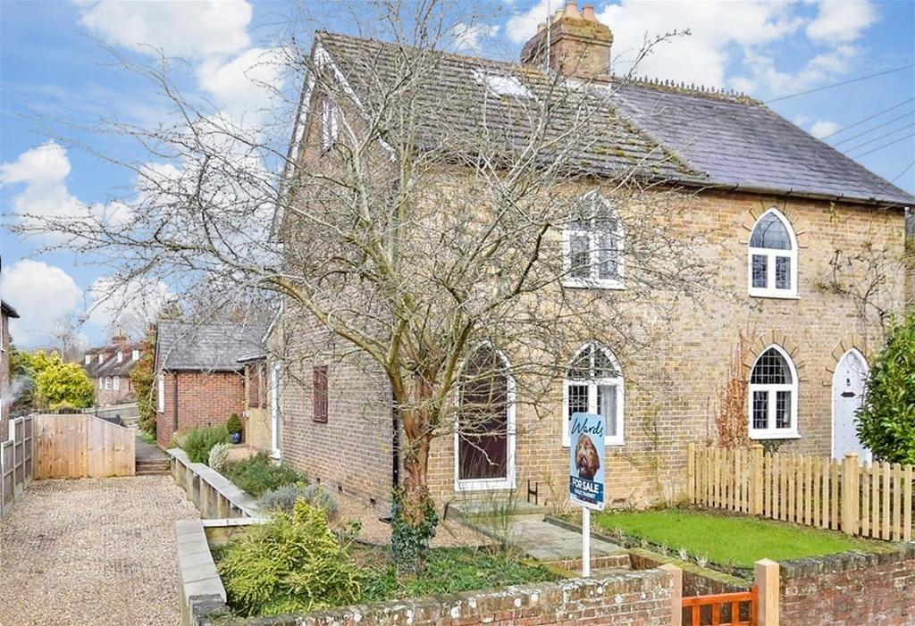 West Street, Hunton, Maidstone, Kent 3 bed semi-detached house - £475,000