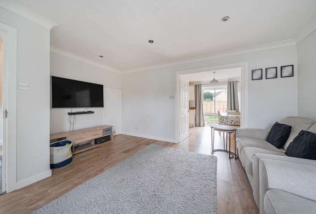 Court Lodge Road, Surrey RH6 3 bed terraced house - £375,000