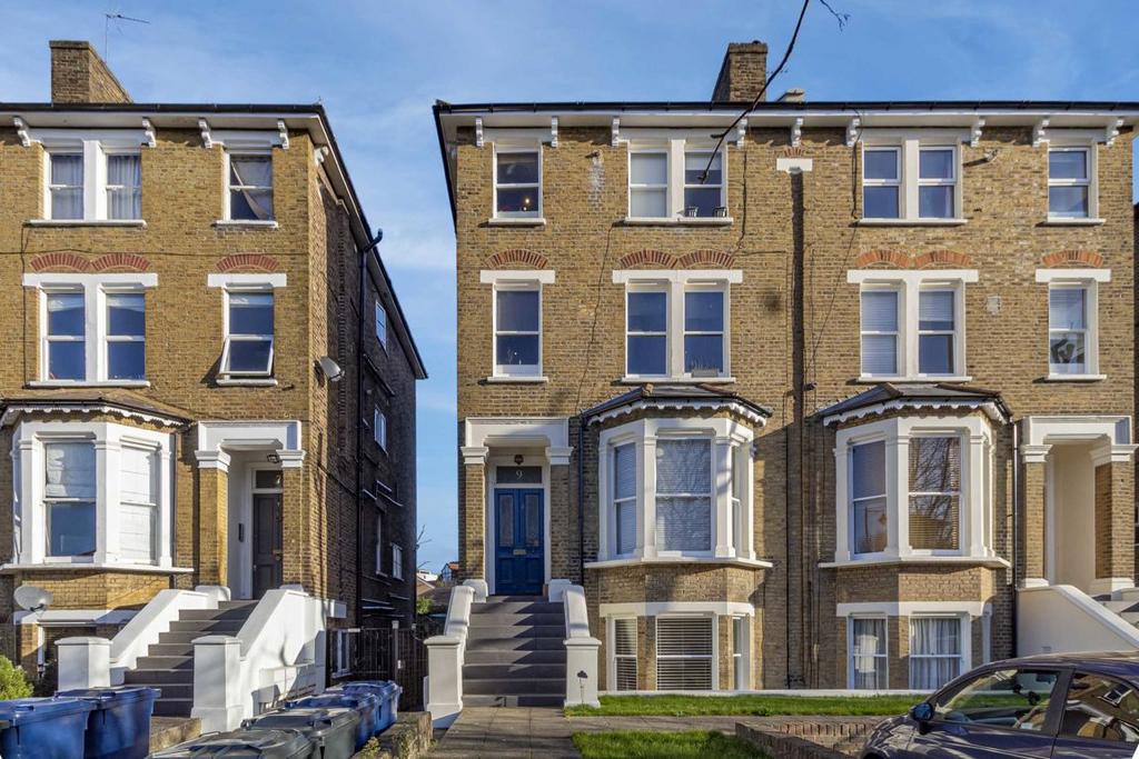 Churchfield Road, London W13 1 bed flat - £390,000