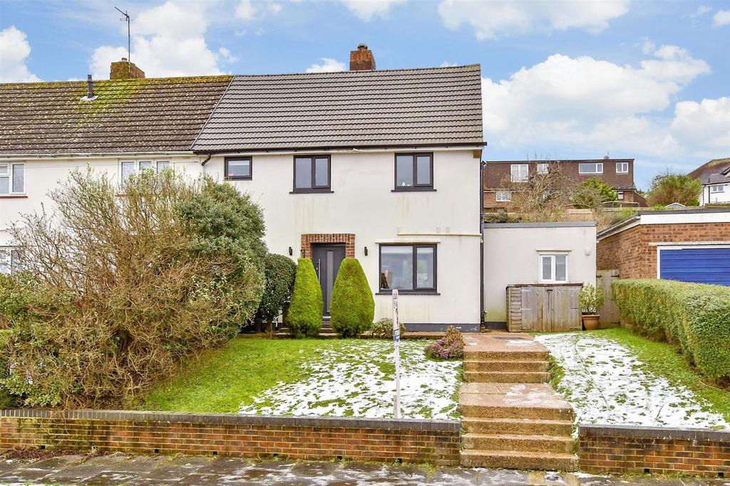 Lyminster Avenue, Hollingbury... 4 bed end of terrace house - £500,000