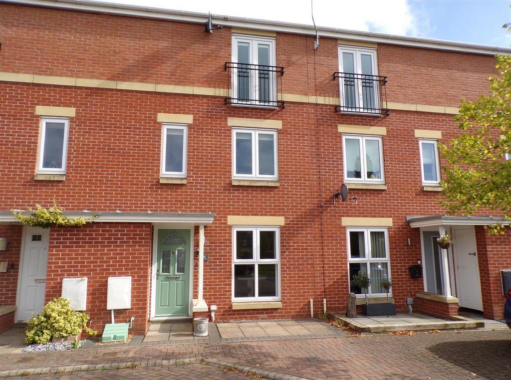 Canon Lane, Hawksyard, Rugeley 3 bed terraced house - £250,000