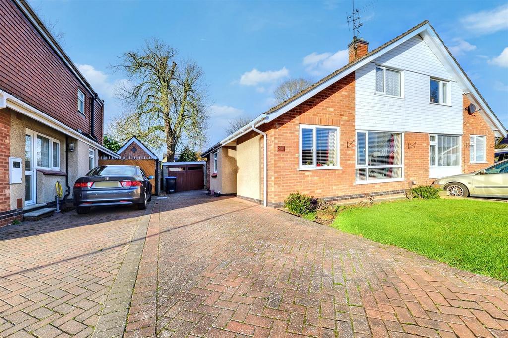Horsefair Close, Market Harborough LE16 2 bed semi-detached bungalow ...
