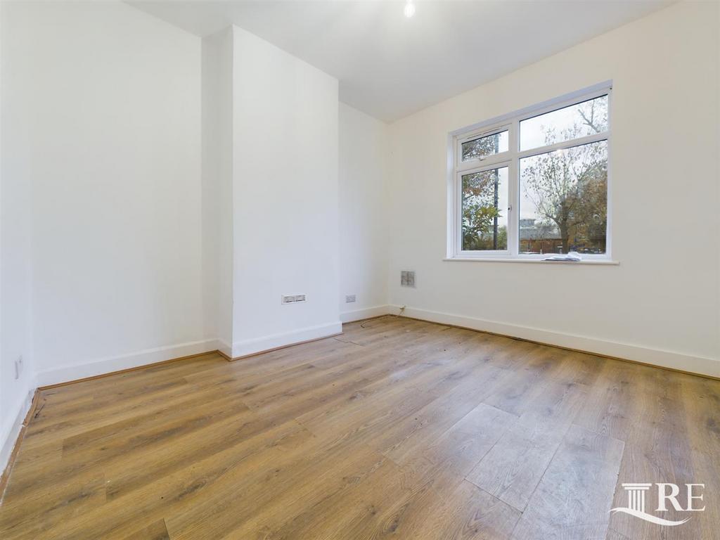Woodheyes Road, Neasden, NW10 9DE 3 bed terraced house - £2,150 pcm (£ ...