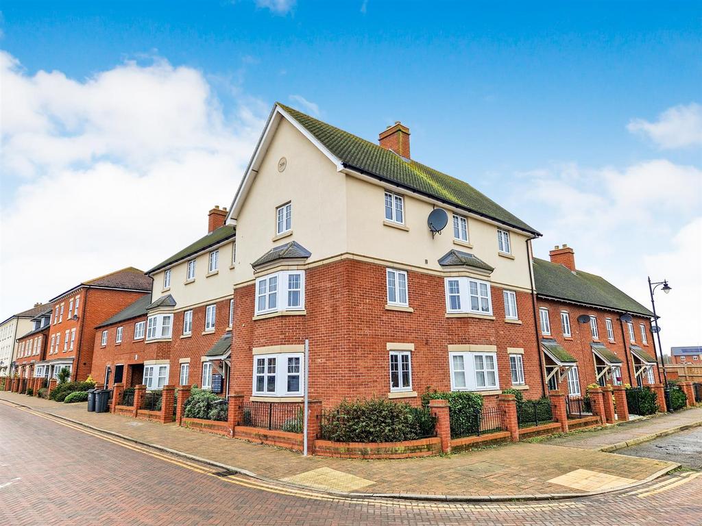 Saxon Way, Great Denham, Bedford 2 bed apartment for sale - £220,000