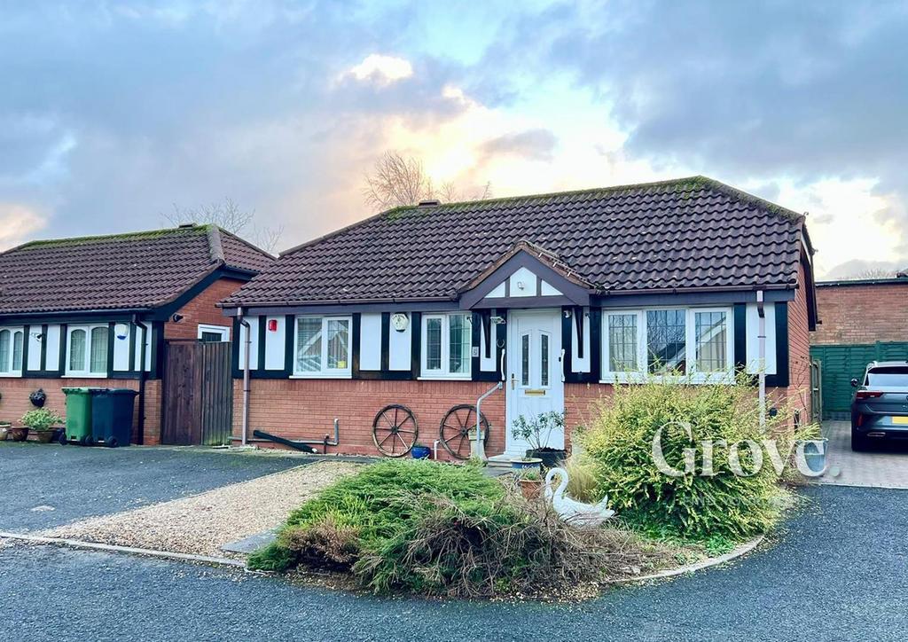 St. Kenelms Road, Romsley, Halesowen 2 bed detached bungalow for sale ...