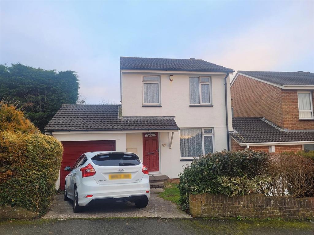 Yealmpstone Close, Plymouth PL7 3 bed link detached house - £270,000
