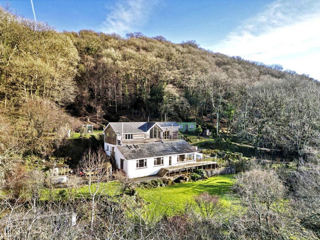 Moretonhampstead Road, Lustleigh, TQ13 5 bed house for sale - £1,250,000