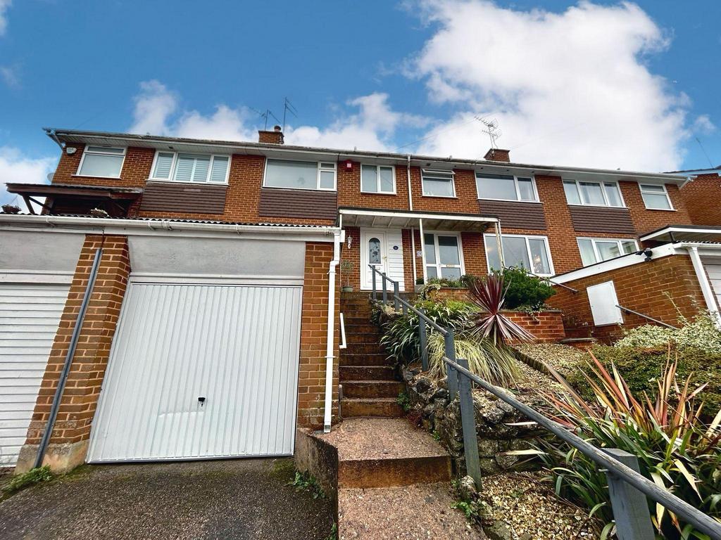 Fairhazel Drive, Exwick, Exeter, EX4 3 bed terraced house - £1,350 pcm ...