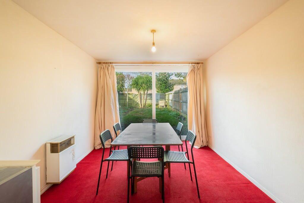 Goosecroft, Hemel Hempstead, HP1 3 bed bungalow - £1,800 pcm (£415 pw)