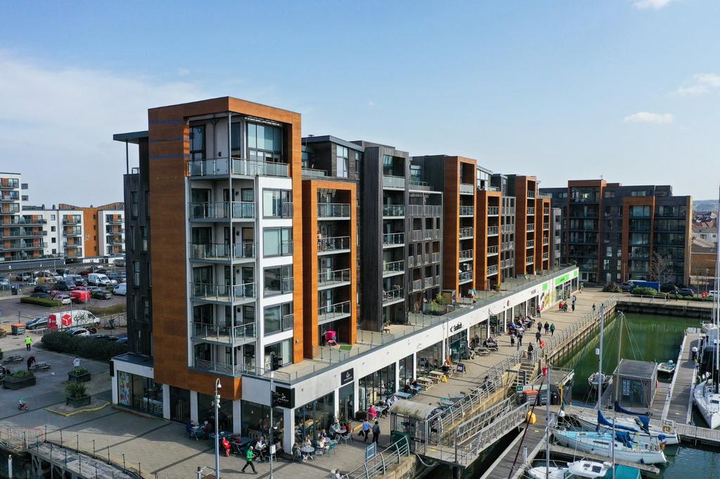 Newfoundland Way, Portishead... 1 bed apartment - £270,000