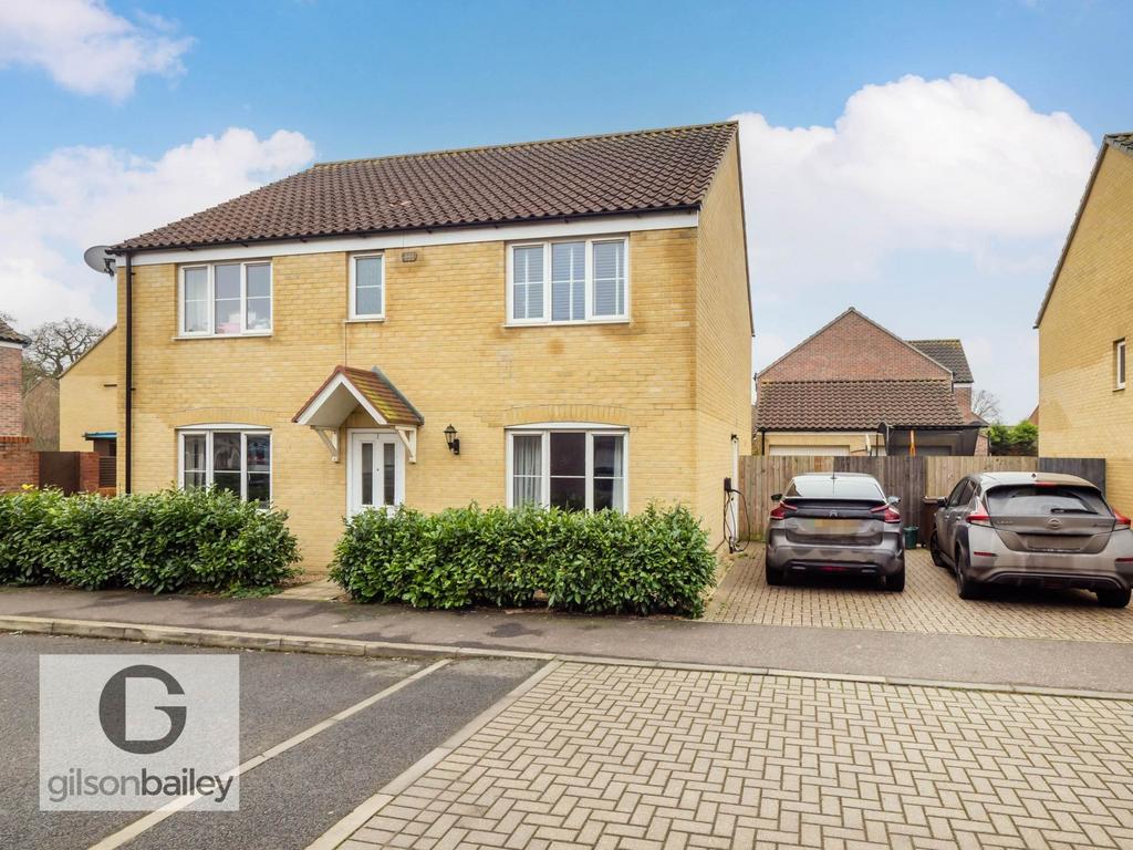 Memorial Way, Norwich NR13 5 bed detached house - £400,000