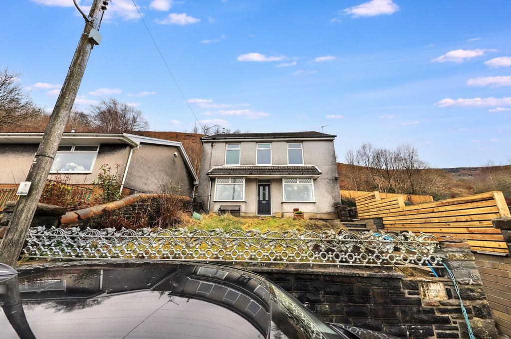 Llanwonno Road, Mountain Ash CF45 5 bed detached house - £1,000 pcm (£ ...