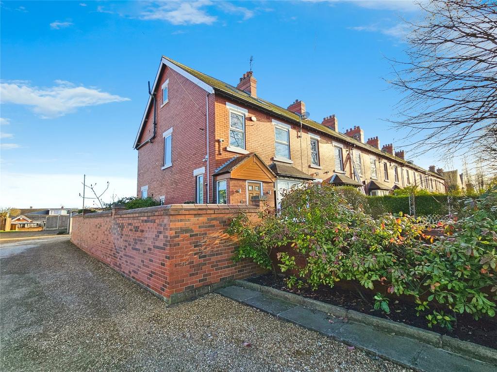 Fairview Terrace, Barnby Dun DN3 4 bed end of terrace house for sale ...