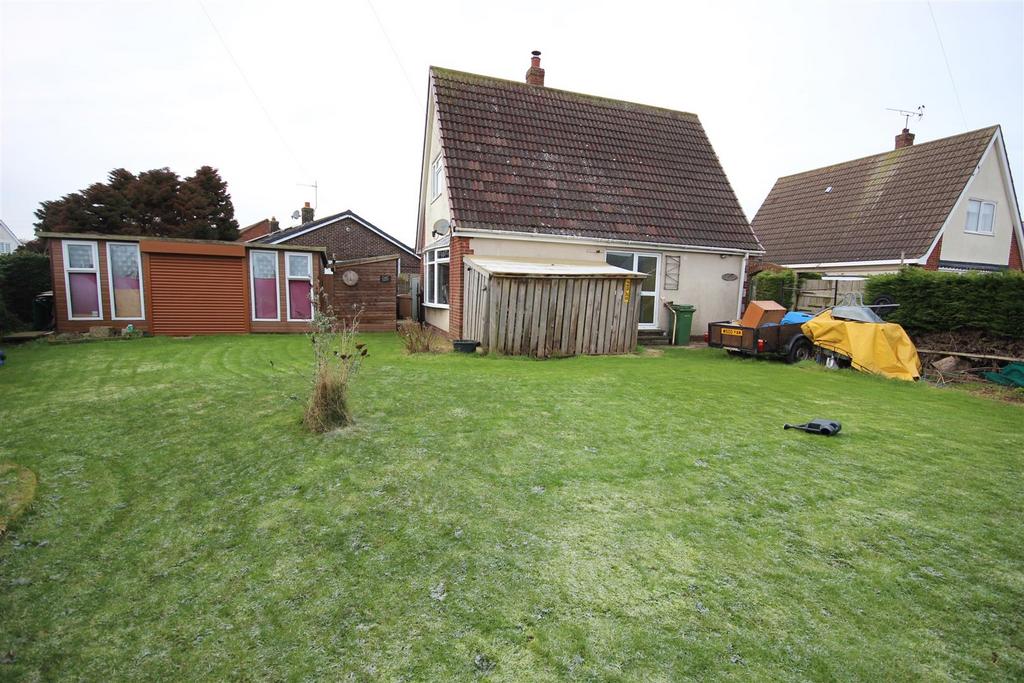 Queens Mead, Aldbrough, Hull 2 bed house for sale - £184,950