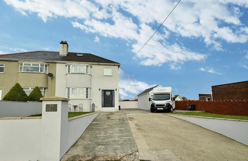 Pill Lane, Milford Haven... 3 bed semi-detached house for sale - £249,950