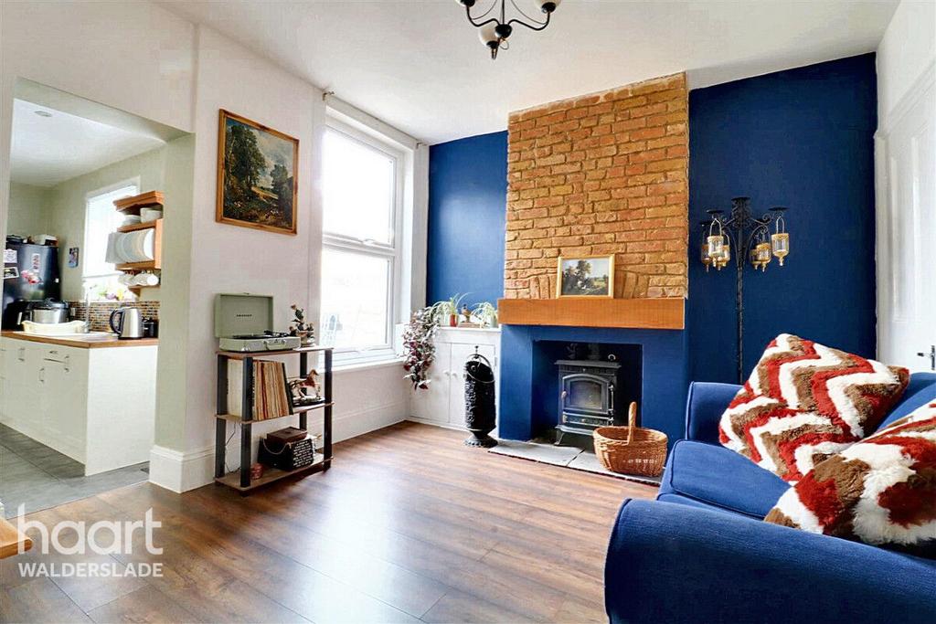 Alma Road, SHEERNESS 2 bed end of terrace house - £1,100 pcm (£254 pw)