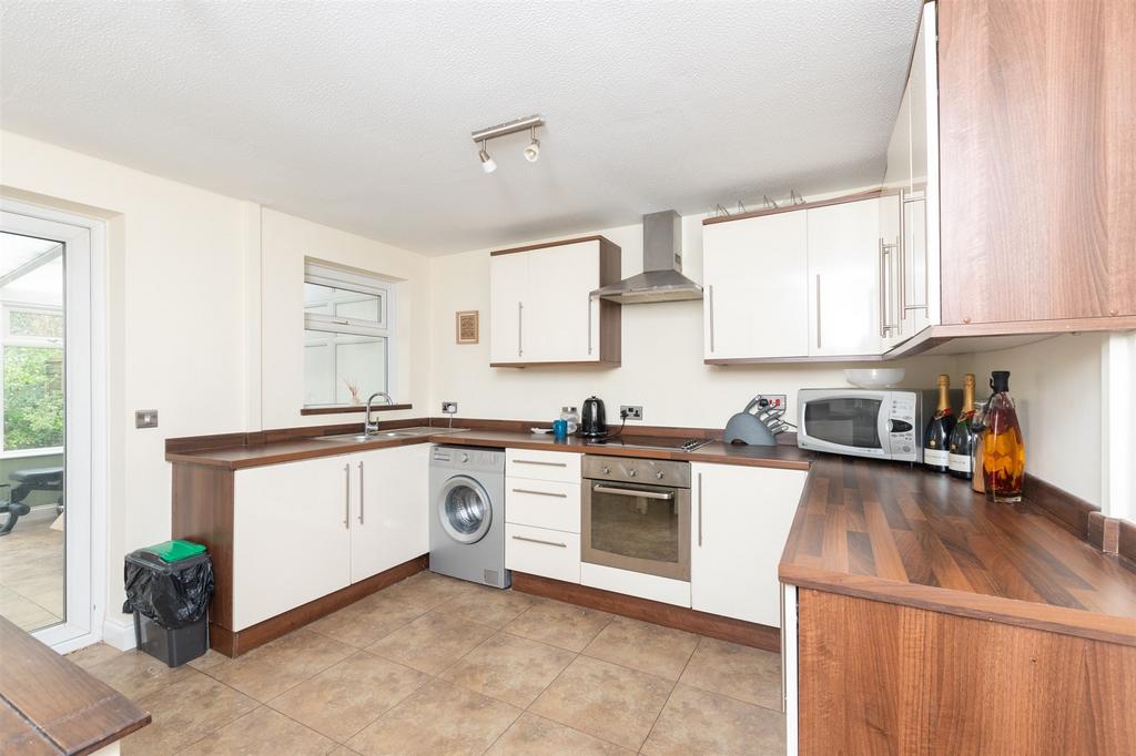 Highview, Vigo Village, Meopham, Kent 2 bed end of terrace house for ...