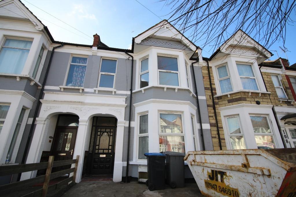 LONDON ROAD, WEMBLEY, HA9 7HG 4 bed terraced house - £2,800 pcm (£646 pw)