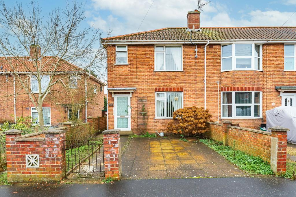 Bixley Close, Norwich 3 bed end of terrace house - £240,000