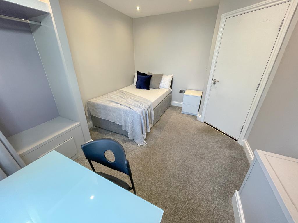 Cameron Street, L7 0EN, 2 bed house share - £455 pcm (£105 pw)