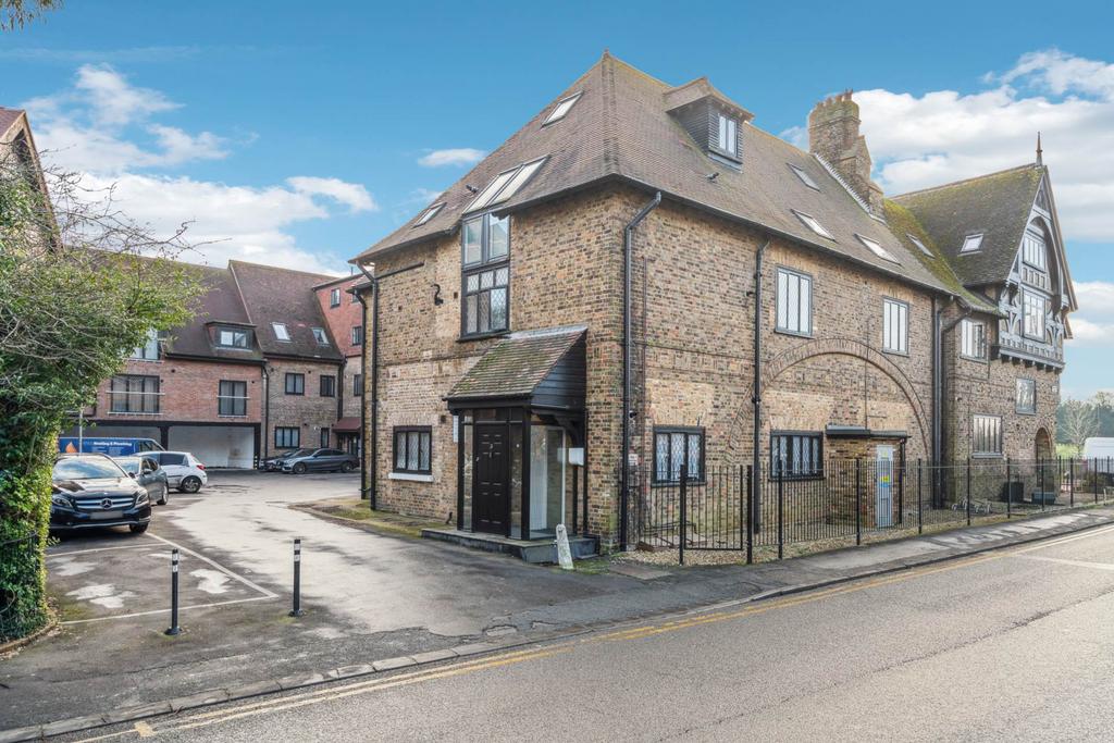 Melbourne Road, Bushey 1 bed flat for sale - £249,950