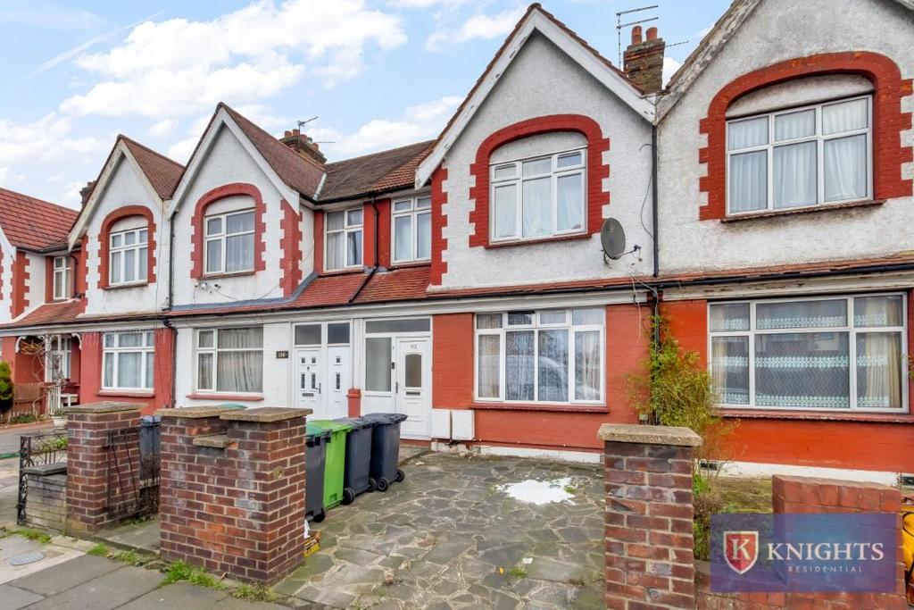 Great Cambridge Road, London, N17 2 bed flat for sale - £350,000