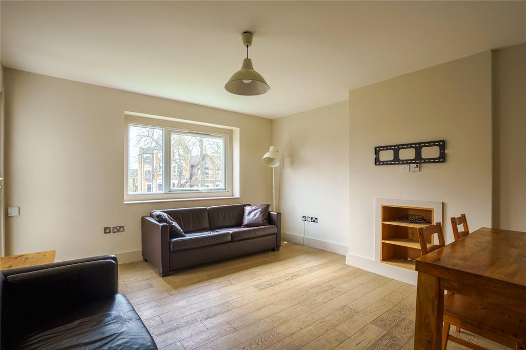 High Trees, London, SW2 3 bed apartment for sale - £375,000