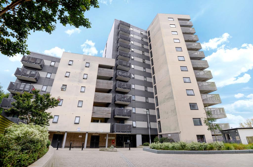 Dominion House, The Avenue, London, W13 1 bed apartment - £108,500