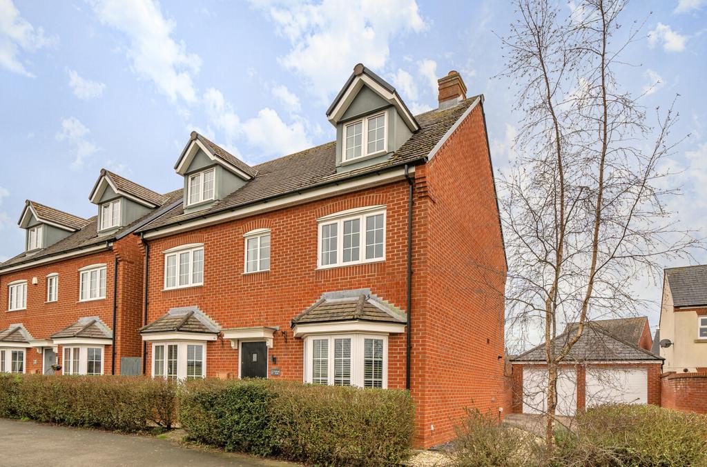 Melrose Walk, Tewkesbury... 5 bed detached house for sale - £450,000