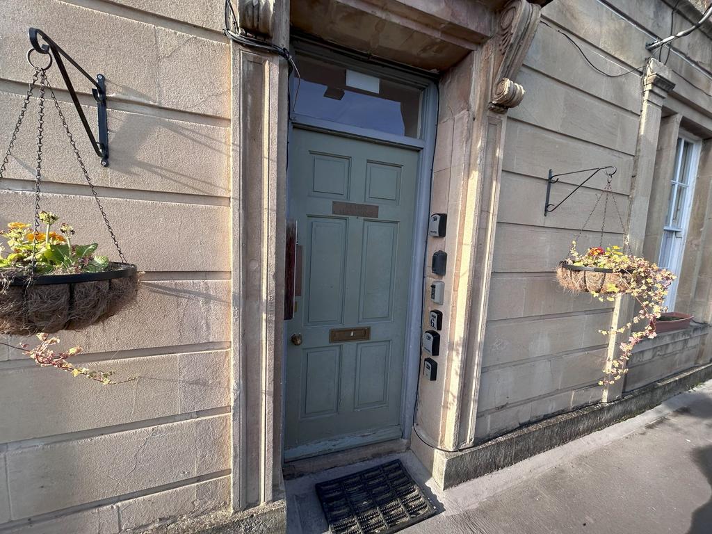 Elton Mansions, Bristol BS7 1 bed flat - £1,200 pcm (£277 pw)