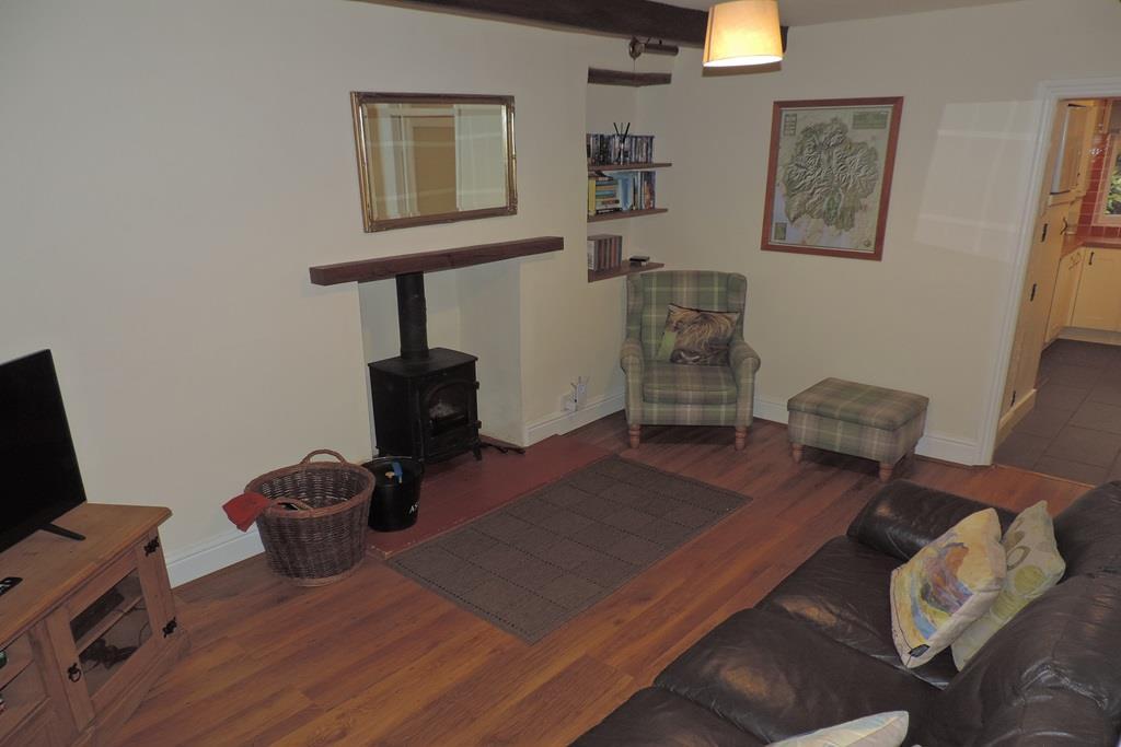 Toby Cottage, Natland 2 bed end of terrace house - £950 pcm (£219 pw)