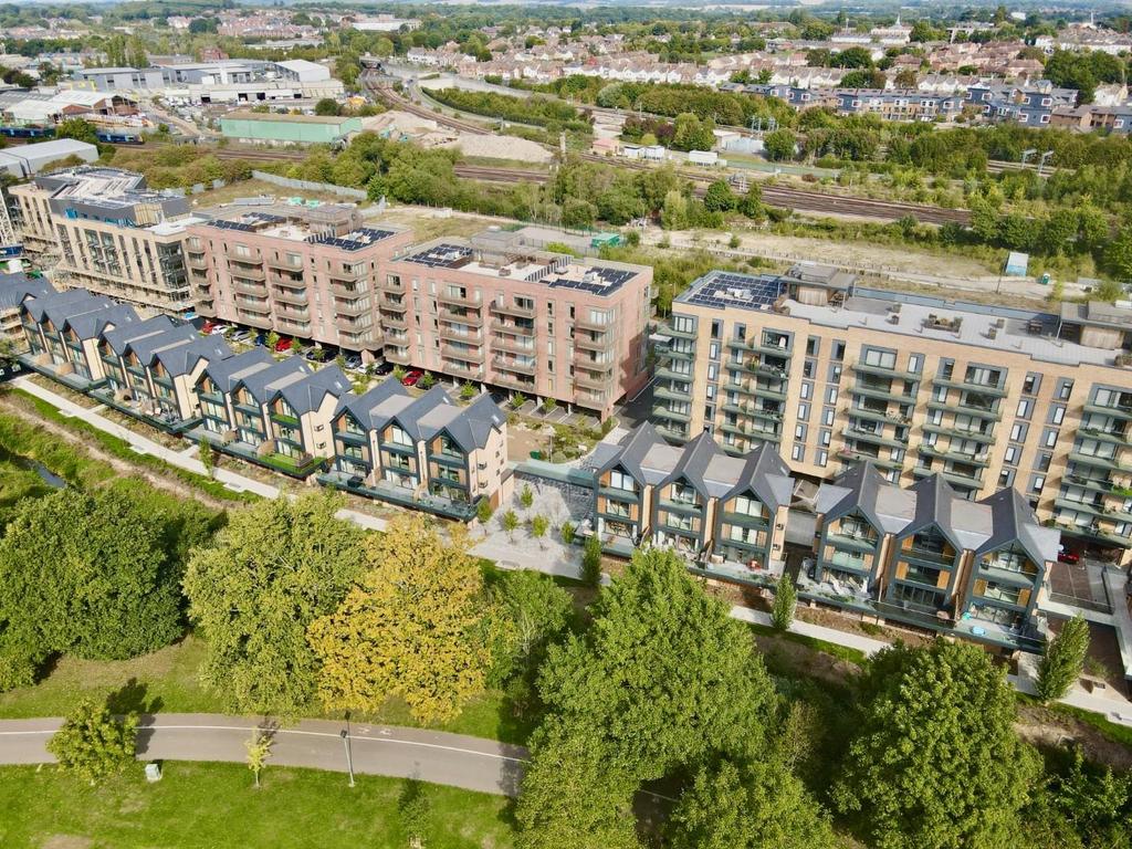 Bayley Place, Riverside Park 2 bed apartment - £280,000