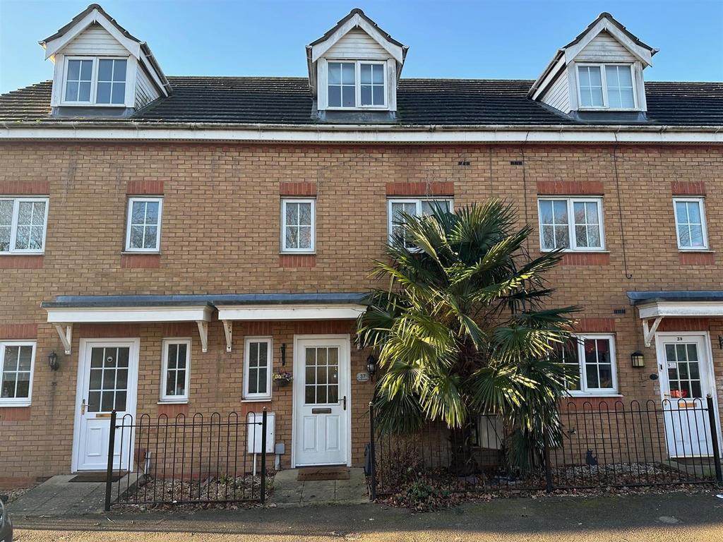 Buckthorn Road, Peterborough PE7 4 bed townhouse - £270,000
