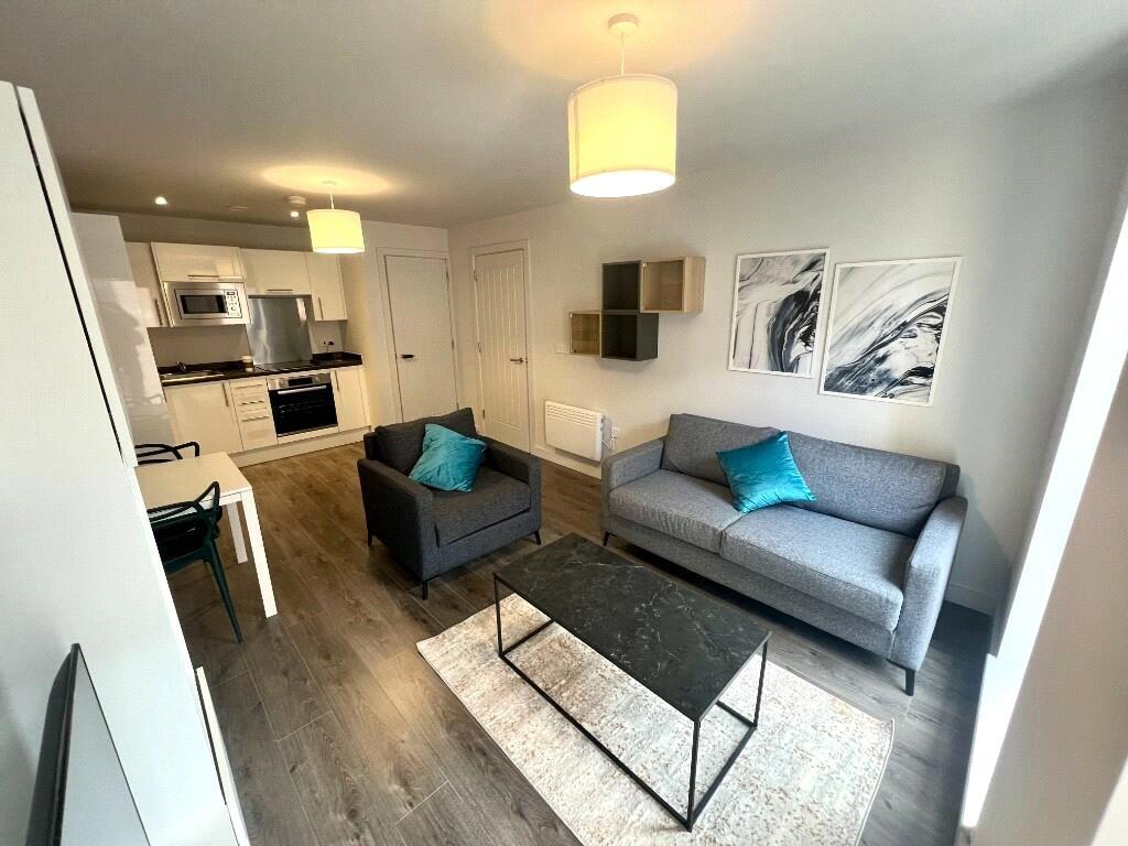 One Baltic Square, Liverpool L8 1 bed apartment - £825 pcm (£190 pw)