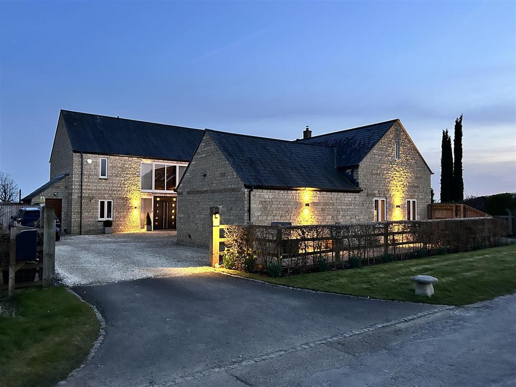 Greenway, Caulcott 5 bed detached house - £1,500,000