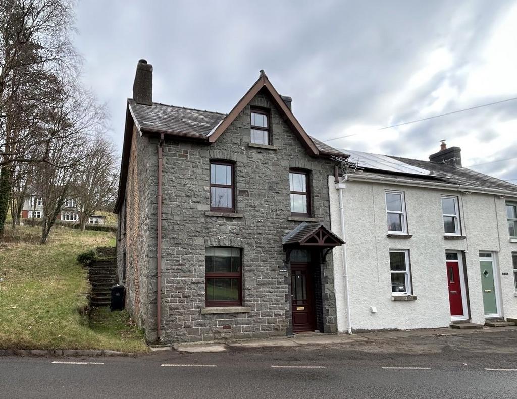 Defynnog, Brecon, LD3 3 bed end of terrace house - £250,000