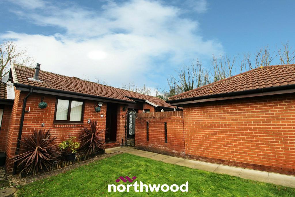 Langthwaite Road, Doncaster DN5 2 bed detached bungalow - £200,000
