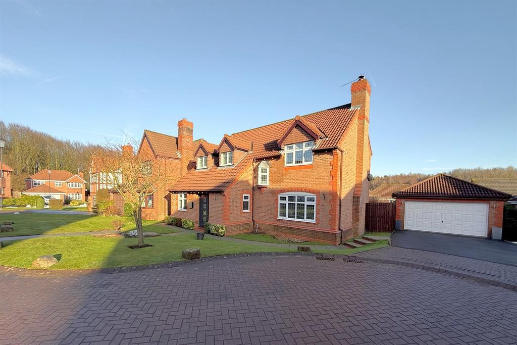 Norton, Runcorn WA7 4 bed detached house - £459,950