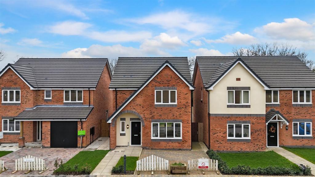 Woodlands Road, Bedworth CV12 3 bed detached house - £336,995