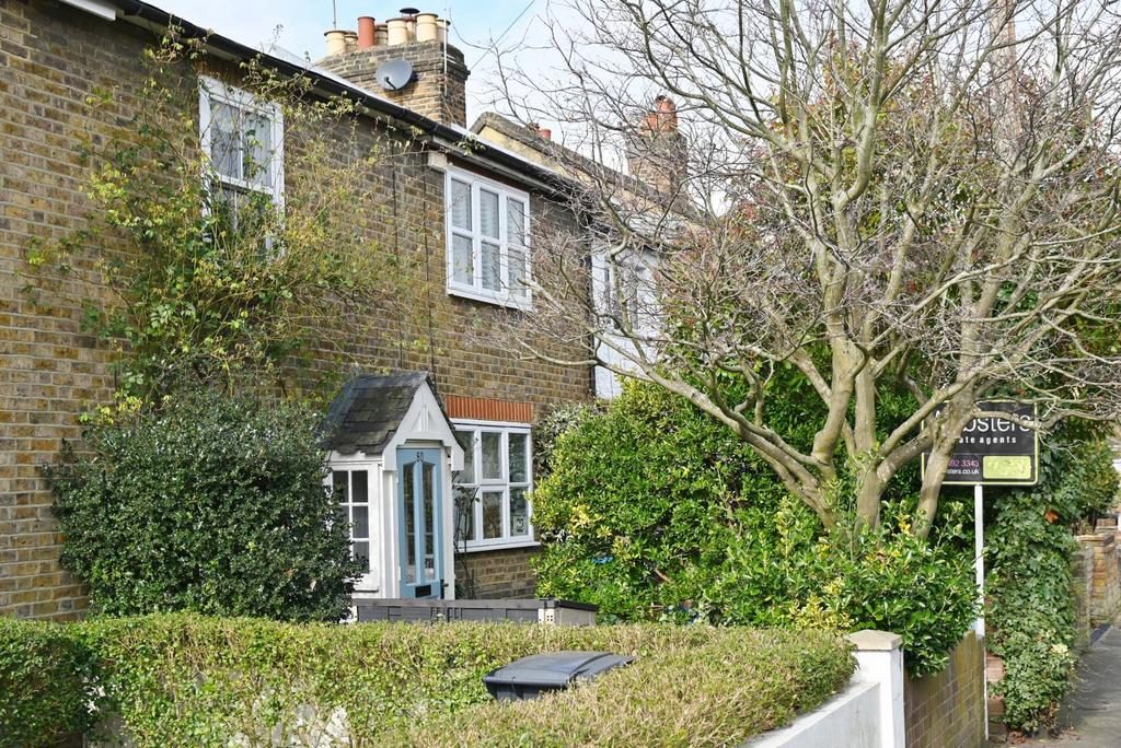 Second Cross Road, Twickenham TW2 2 bed terraced house for sale - £675,000