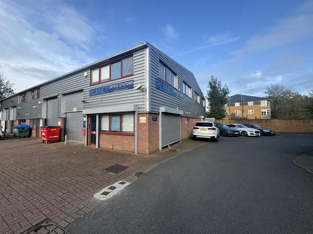Unit 6 Devonshire Court, Victoria... Industrial unit - £5,417 pcm (£ ...