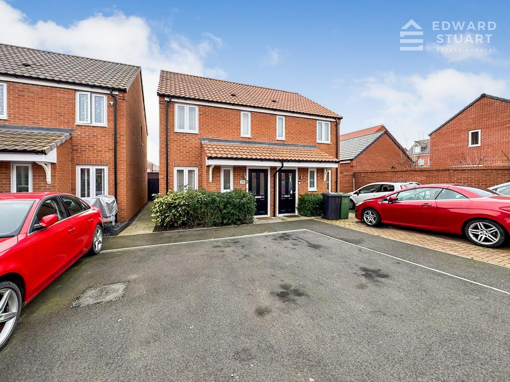 Stanground South, Peterborough PE2 2 bed semi-detached house - £190,000