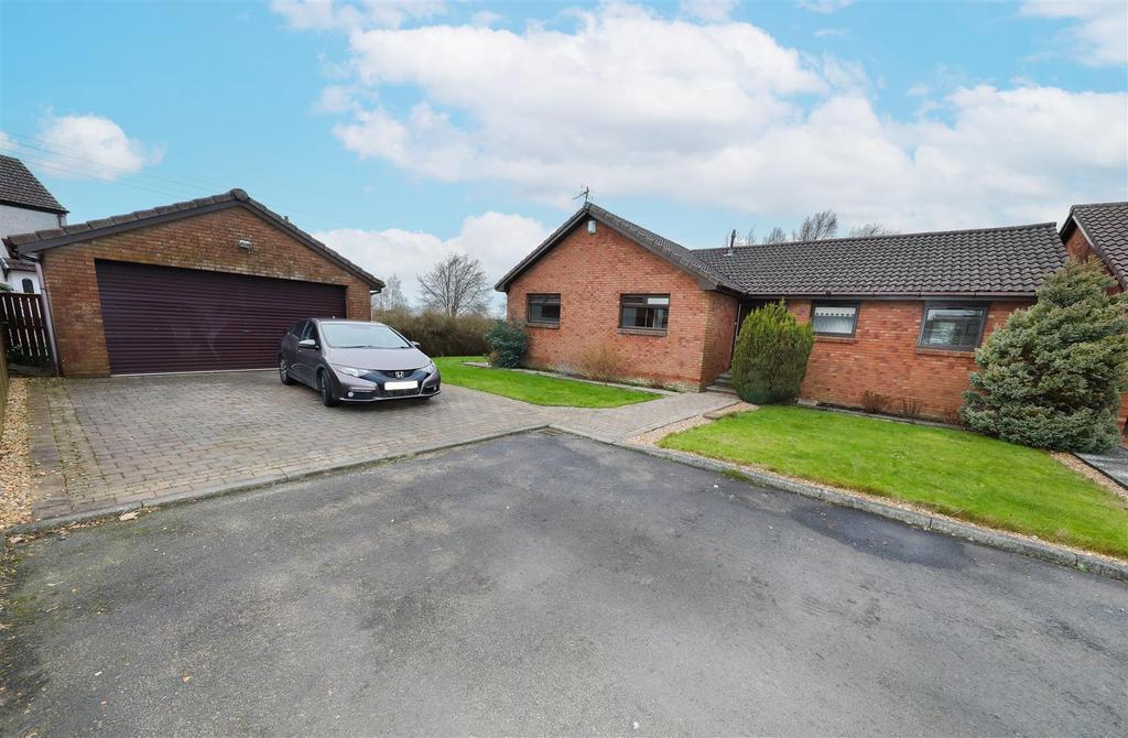 Melgund Place, Lochgelly 3 bed detached bungalow - £229,995