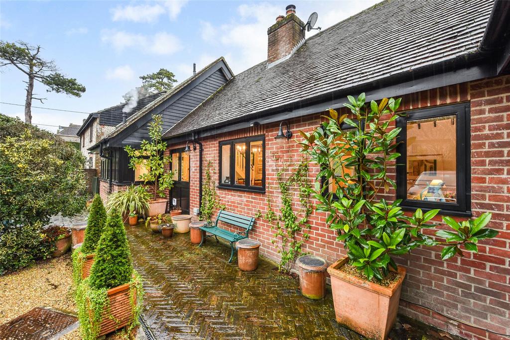 Lordington Court, Lordington... 4 bed house - £730,000