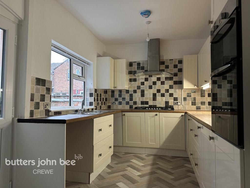 Westminster Street, CREWE 3 bed terraced house - £895 pcm (£207 pw)